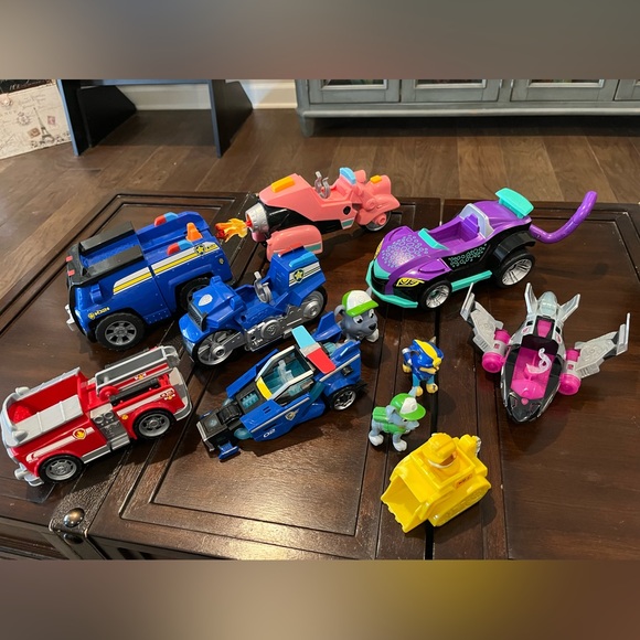 Paw Patrol | Toys | Paw Patrol Vehicle Lot Liberty Feature Vehicle Skye ...